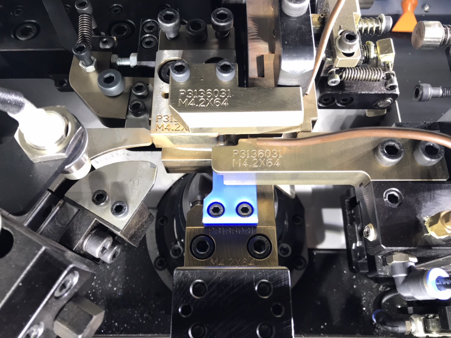 Truform Equipment | HC Series Bolt Pointer